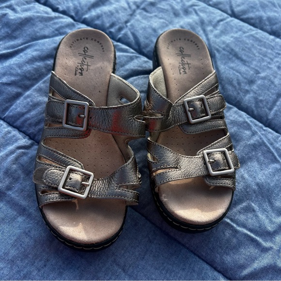 Clarks | Shoes | Clarks Ultimate Comfort Collection Gold Metallic ...